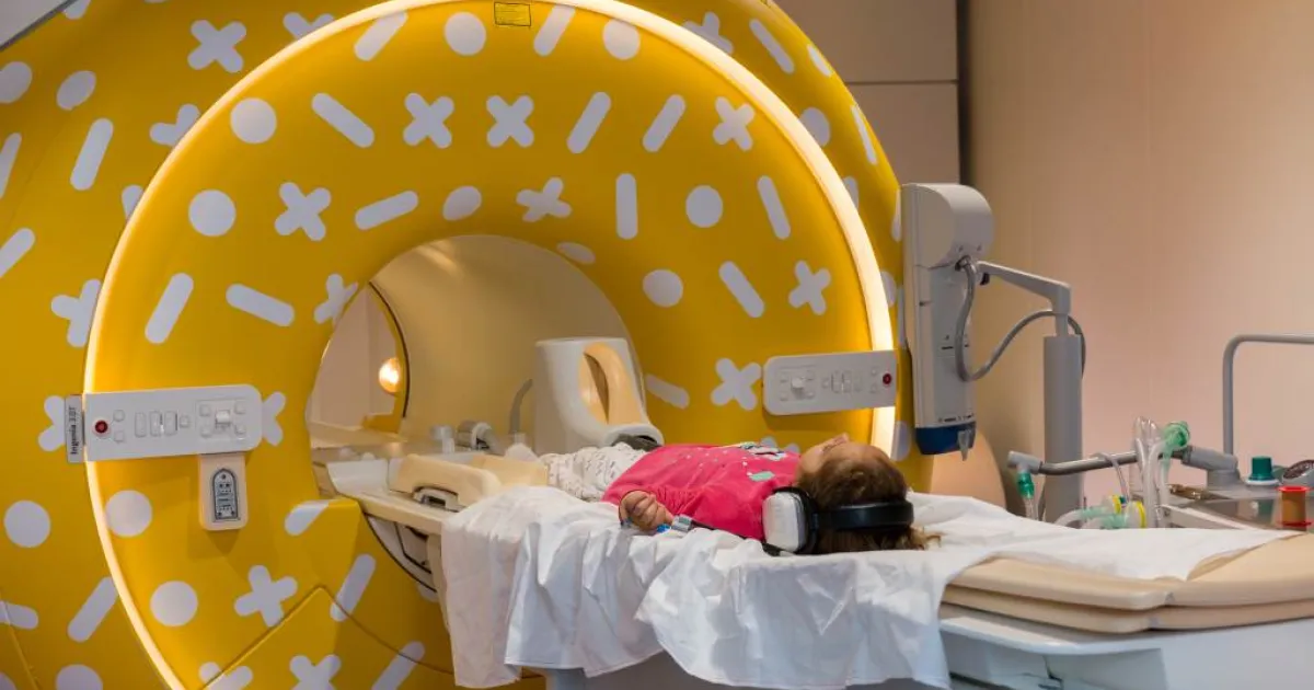 Mango financia un equipo de IA en resonancias magnéticas en el Hospital ...