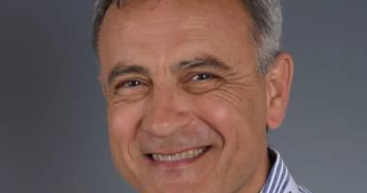 Gil Rodas, SJD Sports Medicine surgeon